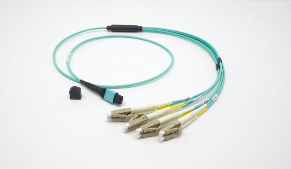 How MPO-LC Breakout Cables work - happyindustrialsolutions.com